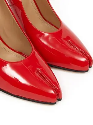 MAISON MARGIELA Tabi Patent Leather Pumps - Red