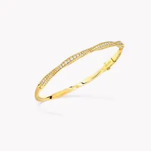 Graff Spiral Pavé Diamond Bangle - Yellow Gold
