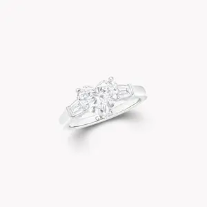 Graff Promise Heart Shape Diamond Engagement Ring - Platinum