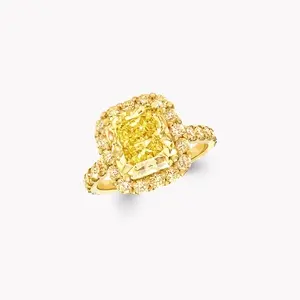 Graff Icon Radiant Cut Yellow Diamond Ring - Yellow Gold