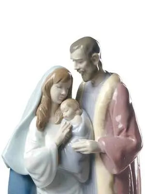 LLADRO Blessed Family Porcelain Figurine