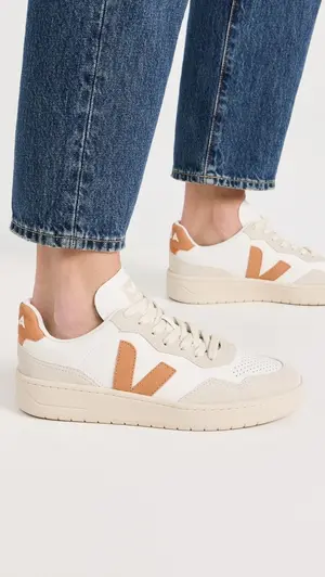VEJA V-90 Sneakers - Extra White Umber