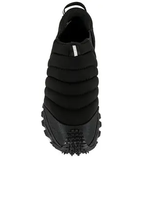 Moncler Trailgrip Apres Low Top Sneakers - Black