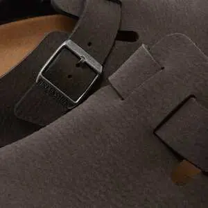 BIRKENSTOCK Boston Vegan Clog Size
