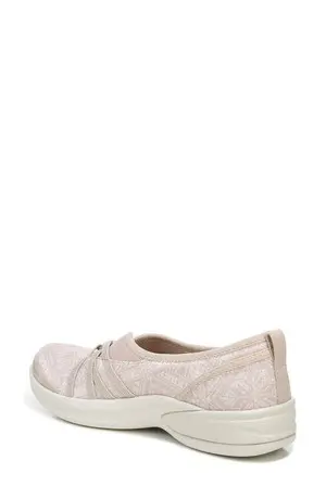 LIFESTRIDE Bzees Niche Slip-on Shoe - Beige Batik Print