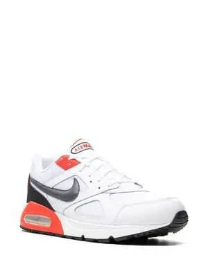 Nike Max Ivó Sneakers - White