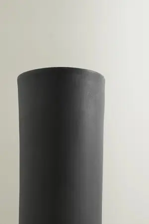 MUD AUSTRALIA Net Sustain Round Medium Porcelain Vase