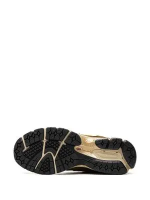 NEW BALANCE 2002r Protection Pack Sneakers