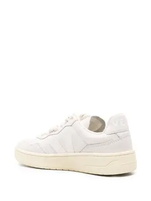 VEJA V-90 Leather Sneakers - Grey