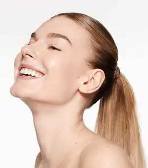SHISEIDO Revitalessence Skin Glow Foundation Spf 30