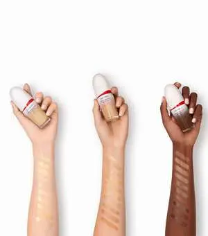 SHISEIDO Revitalessence Skin Glow Foundation Spf 30 - Neutral