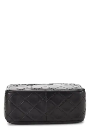 Chanel Lambskin Diamond 'cc' Camera Bag
