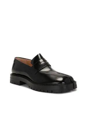 MAISON MARGIELA Tabi County Loafer - Black