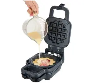 SALTON Stuffed Belgian Waffle Maker