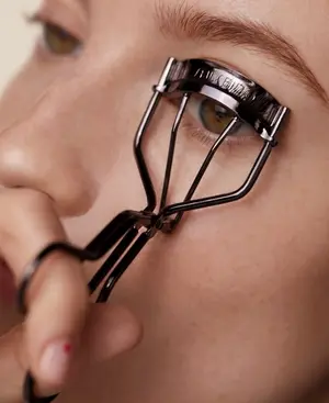 SHISEIDO Limited-edition Eyelash Curler