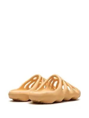Adidas Yeezy 450 Slides - Neutrals