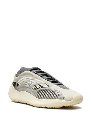 ADIDAS X YEEZY Yeezy 700 V3 Fade Salt Sneakers - Grey