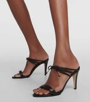 Manolo Blahnik Bomasan 90 Leather Mules