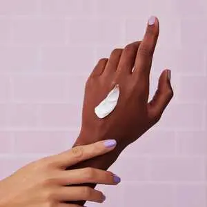 KYLIE COSMETICS Lavender Body Lotion