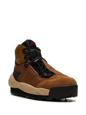 Nike X Sacai Magmascape Sp Sneakers - Brown