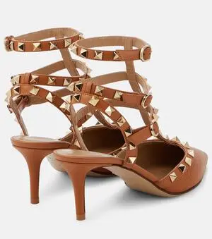 Valentino Garavani Rockstud Leather Pumps - Beige