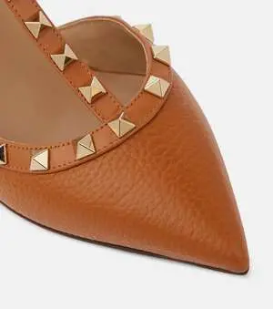 Valentino Garavani Rockstud Leather Pumps - Beige