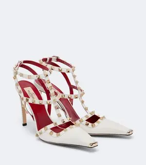 Valentino Garavani Rockstud Leather Pumps - White