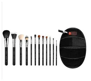 SIGMA BEAUTY Essential Brush Set With Swi Ch - One-color