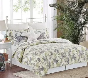 VALERIE PARR HILL Cannon Beach King Quilt Set Valerie - One-color