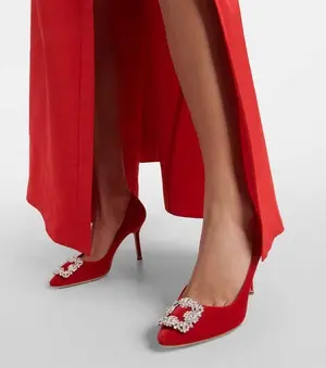 Manolo Blahnik Hangisi Velvet Pumps - Red