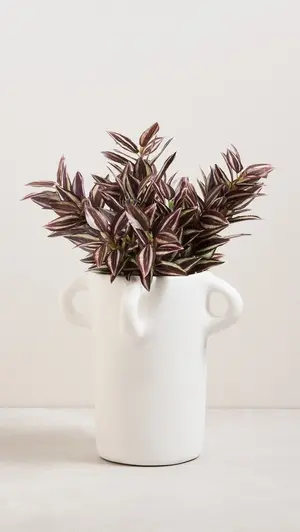 TF DESIGN Loopy Small Vase