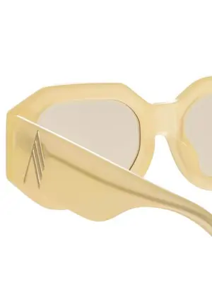 Linda Farrow Blake Oval-lenses Sunglasses - Yellow