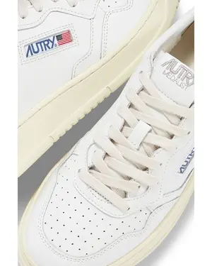 AUTRY Medalist Low Top Sneakers - White/black