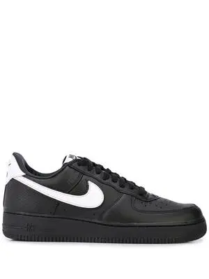 Nike Force 1 Sneakers