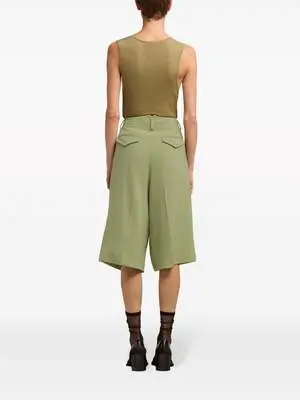 Ami Tailored Knee-length Shorts - Green