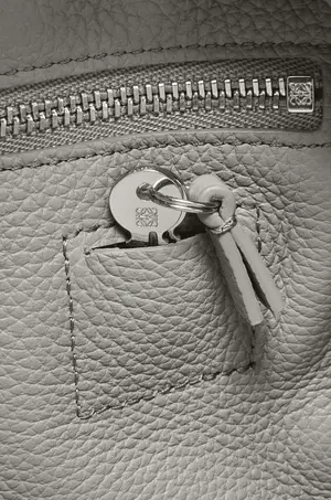 Loewe Amazona 23 Bag In Soft Grained Calfskin