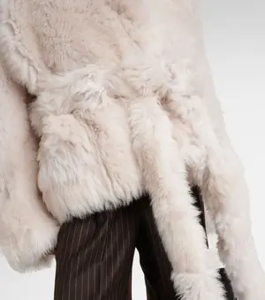 THE MANNEI Rioni Oversized Shearling Jacket