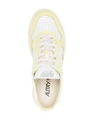 AUTRY Medalist Leather Sneakers - White
