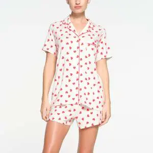 SKIMS Sleep Short Sleeve Button Up Set Ruby And Marble Heart