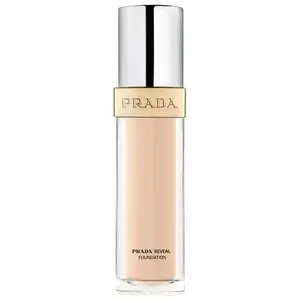 Prada Reveal Skin-optimizing Refillable Soft Matte Foundation - Ln5