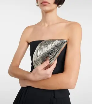 Simkhai Bridget Shell Clutch - Silver