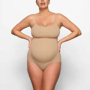 SKIMS Fits Everybody Maternity Pumping Scoop Bralette - Clay