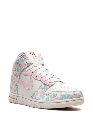 Nike X Doernbecher Dunk High Dbxix Macey Sneakers