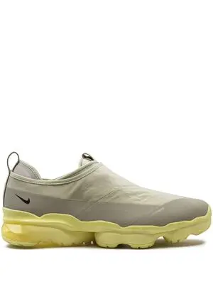 Nike Vapormax Moc Roam Sneakers