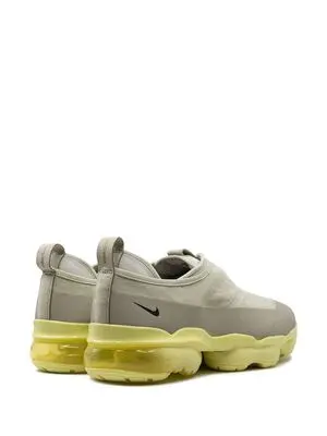 Nike Vapormax Moc Roam Sneakers