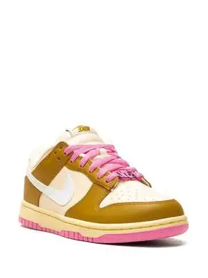 Nike Dunk Leather Sneakers - Brown