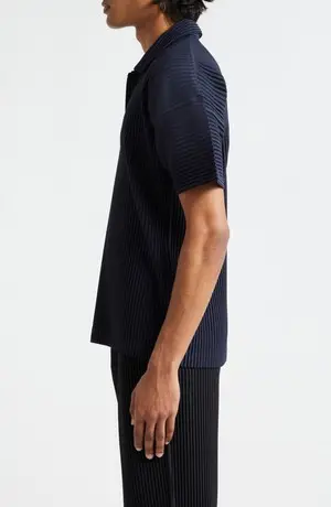Issey Miyake Basics Pleated Polo - Navy