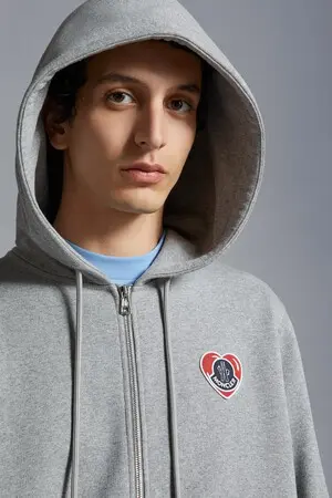 MONCLER グレー ハート型ロゴ パーカー XL Moncler Heart Logo Zip-Up Hoodie - Grey | Editorialist