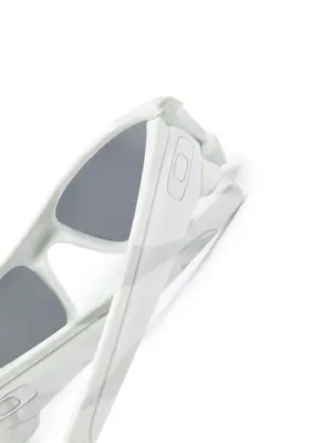 Oakley Rectangle-frame Sunglasses - White
