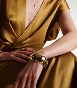 Ileana Makri 18kt Cuff Bracelet